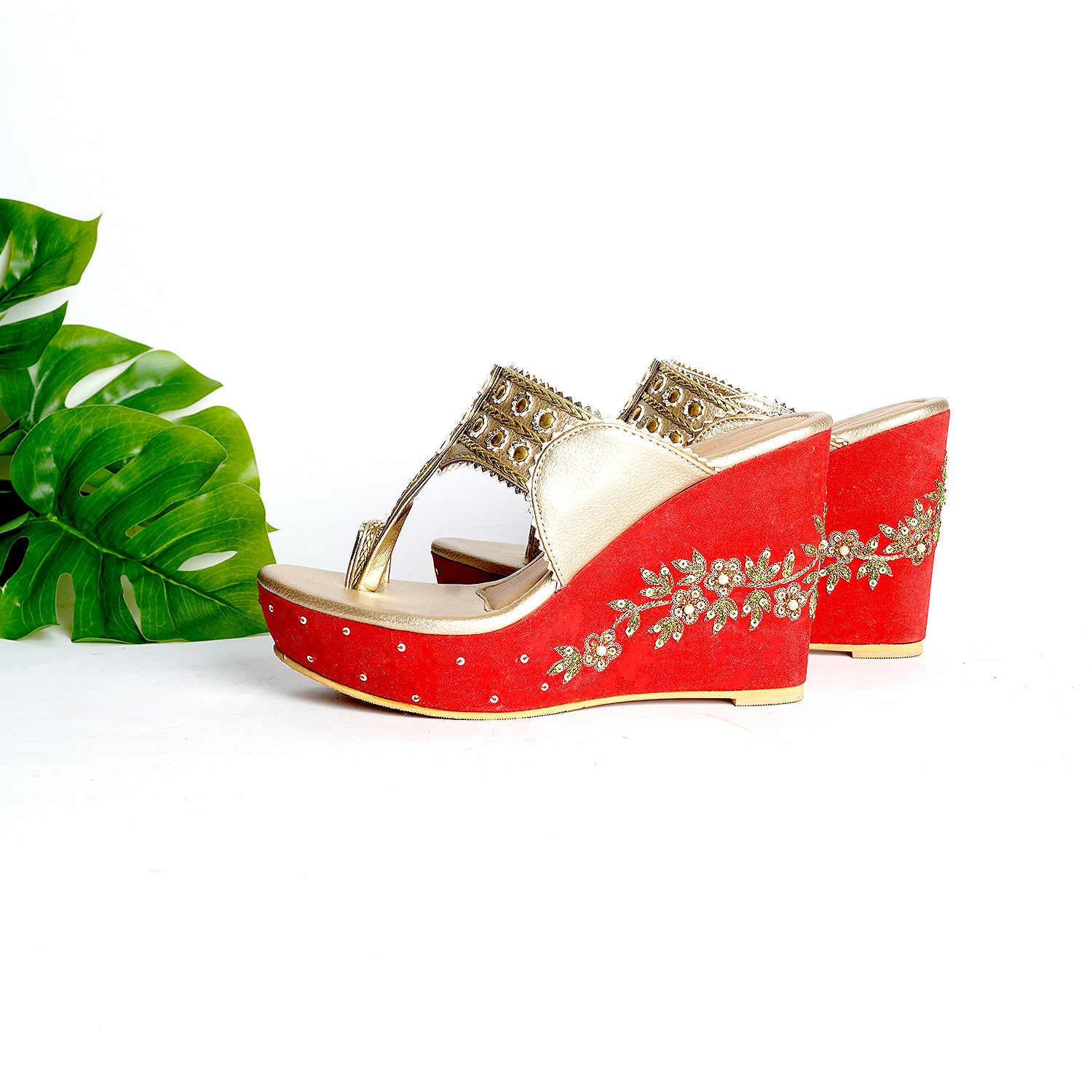 Red Tiki Wedges – Solehouse.in